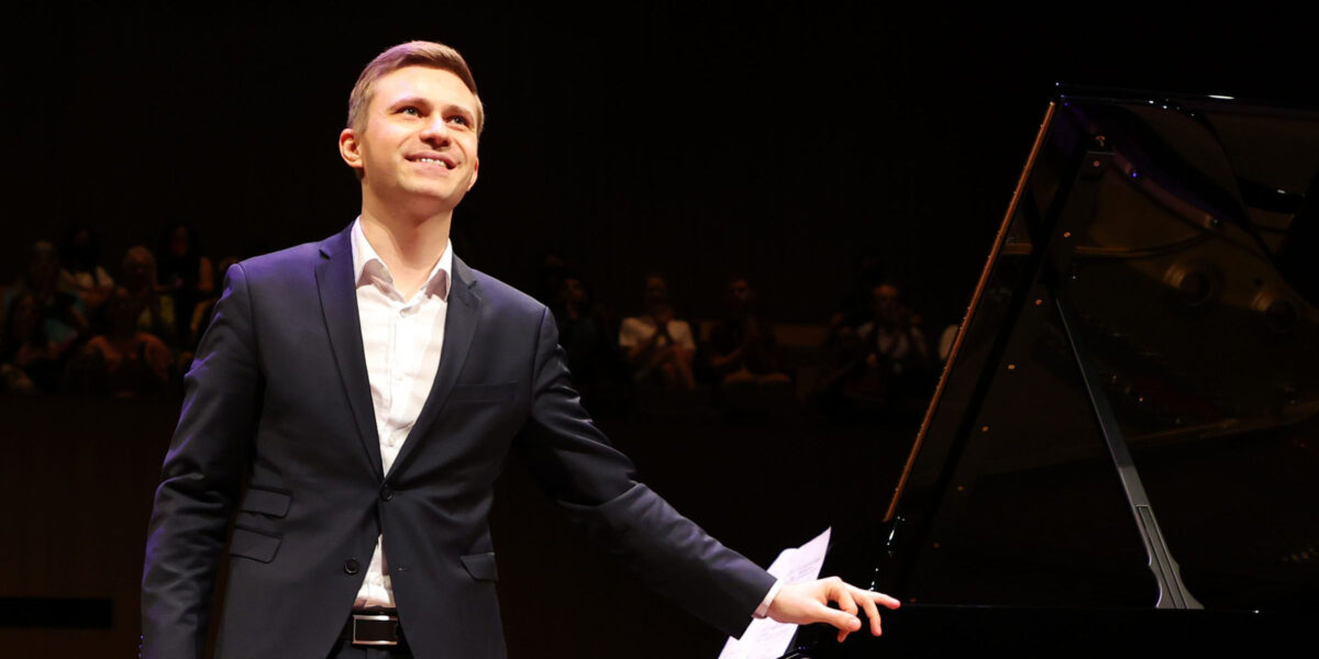 Dmytro Choni, pianist - Los Alamos Concert Association